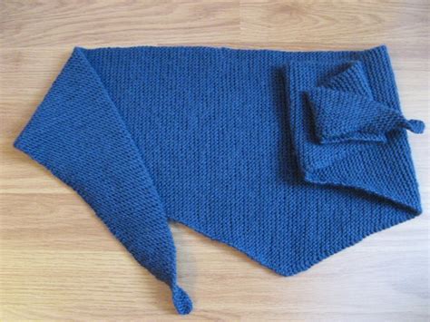 Ниточка Бактус связанный спицами для мужа