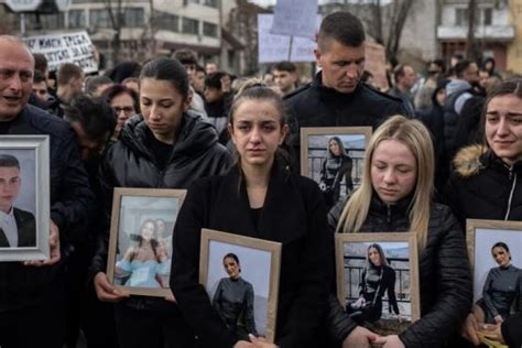 Домашна РЕТРО ТОРТА Най вкусната шоколадова торта с орехи със съставки които имате в кухнята