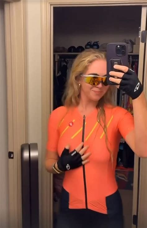 Grace Charis Hints At New Sporting Venture In Latest Seductive Snaps As