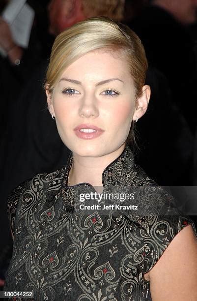 364 Elisha Cuthbert 2002 Photos And High Res Pictures Getty Images