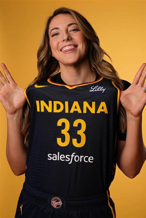 Katie Lou Samuelson Women In Basketball