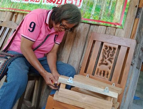 Building Thai Womens Capacity For Legal Timber Forest Smallholders