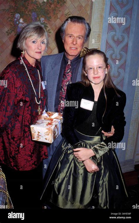 Dec 00 1993 Robert Culp With Wife Candace Faulkner And Duahgter