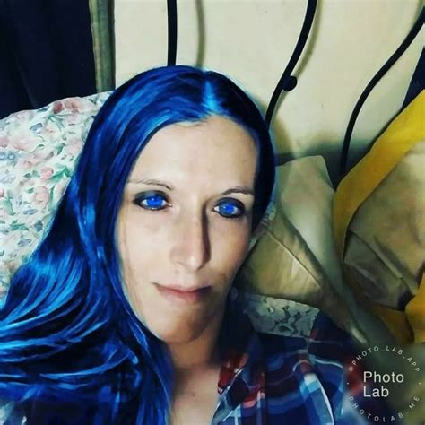 Casey Lee Daniels Caseykylebertrand • Threads Say More