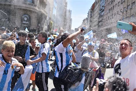 Euforia Y Lágrimas Por El Tercer Título Mundial De La Argentina
