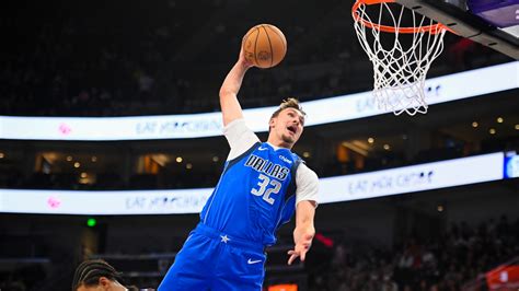 Nba Ad Sales Surge For Espn Nbc And Amazon Ahead Of New Deals