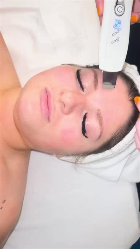 Facials Will Quickly Become Your Favorite Pastime After Just One Visit