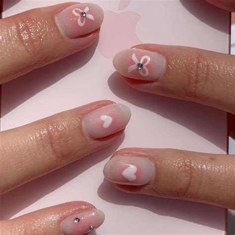 26 Bow Nail Ideas From 3d Designs To Chrome Finishes