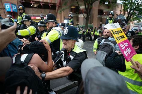 Woman Arrested During Anti Migrant Protest In City Centre Bristol Live