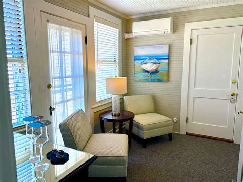 Tack Room Suite At The Inn At English Meadows Kennebunk Me