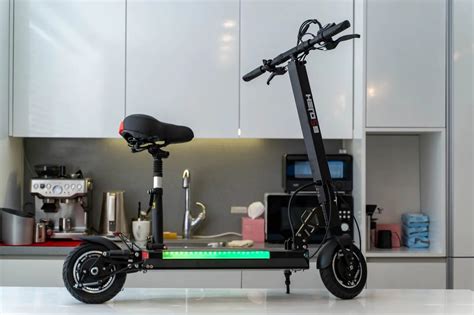 가벼운 무게 ️ 빠른 45kmh속도 ️ 가성비 있는 스쿠터나라 전동스쿠터전동킥보드전기자전거 Facebook