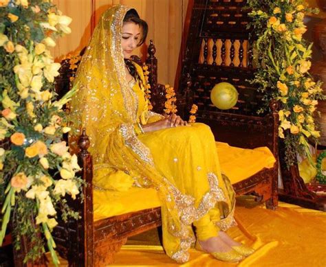 Long Frocks Pakistani Dresses Mehndi Designs
