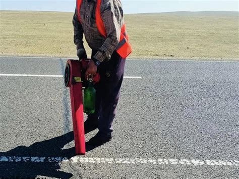 Олон улс улсын чанартай авто замуудын засвар арчлалтын ажил үргэлжилж байна