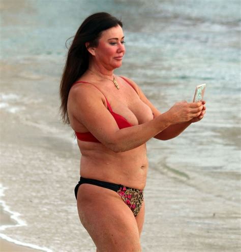 Lisa Appleton Nip Slip 58 Photos Thefappening