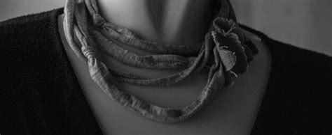 Premium Photo Midsection Of Woman