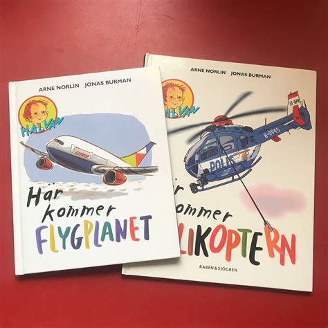 Halvan HÄr Kommer Flygplanet Köp Från Haldinshylla På Tradera