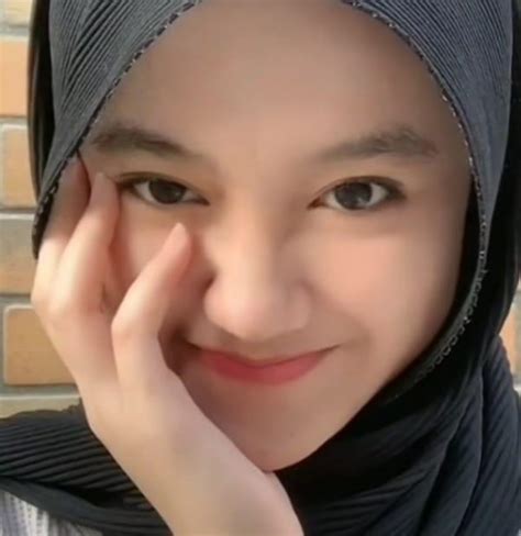 Gadis Manis