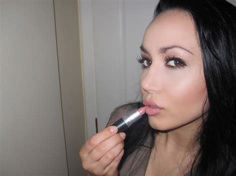 House Of Doll MAC S Kinda Sexy Lipstick Look