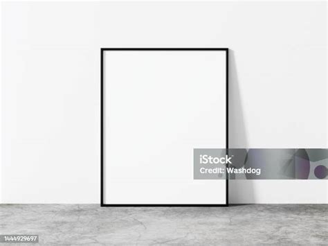 수직 블랙 프레임 모형 콘크리트 바닥에 최소한의 검은 색 프레임 최소 로프트 3d 그림 0명에 대한 스톡 사진 및 기타 이미지