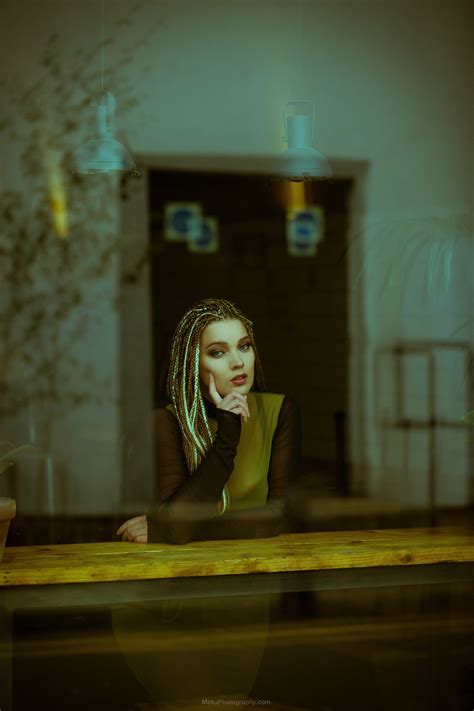 The Curve Pose Click Pop Up Location Experience Ms Curvaceous UK