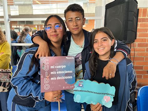 Polémica Por Clases De Educación Con Juguete Sexual En Colegio De Bogotá