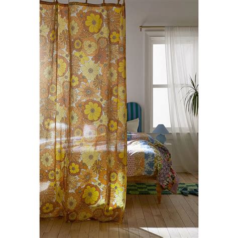Vera 1970s Style Floral Duvet Sets At Urban Outfitters Retro To Go