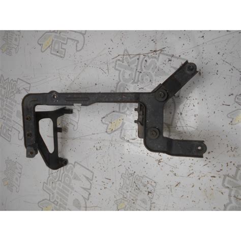 Nissan Skyline R34 Rb25de Engine Cover Bracket Complete