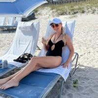 Jennifer Stephanie Fashion Design Specialist At Trendsetters Nyc Linkedin