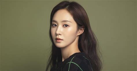 Yuri Girls Generation Umumkan Agenda Fan Meeting Tour Chapter 2
