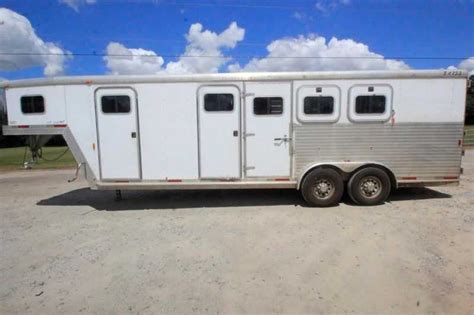 Used 2002 Exiss 3 Horse Trailer With Living Quarters Dixie Horse