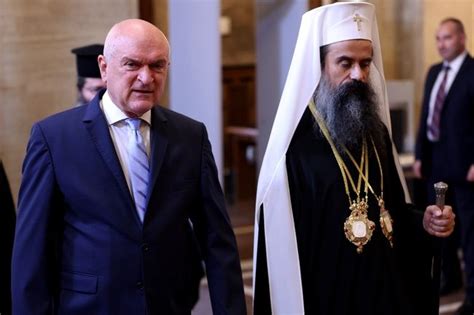 Премиерът Димитър Главчев посрещна патриарх Даниил в Министерския съвет