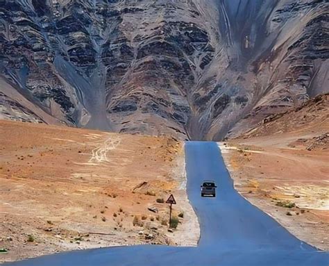 Optical Illusion Of Magnetic Hill In Ladakh Why Vehicles Move Uphill