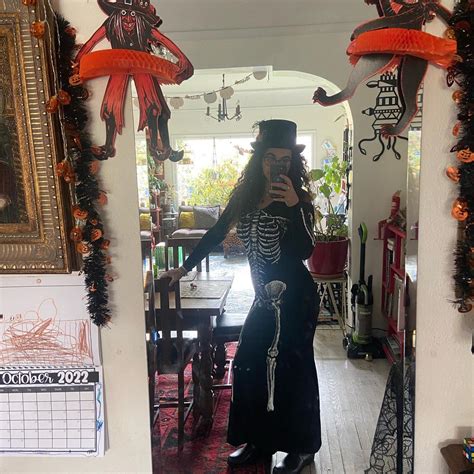 Ursula Stuart Ursula Stuart Added A New Photo