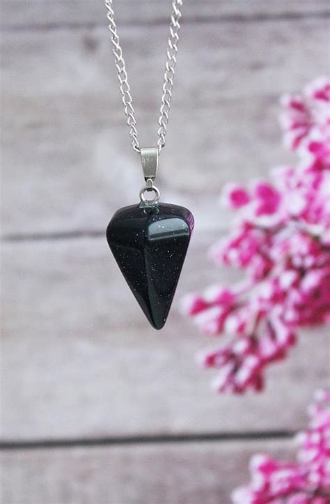 Цепочка з кулоном авантюрин — цена 85 грн в каталоге Кулоны Купить аксессуары по доступной