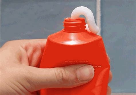 The Miracle Worker Exfoliating Scalp Treatment Scrub Straand