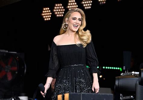 Adele Stuns In Figure Hugging Leggings As She Reveals Feeling Highly