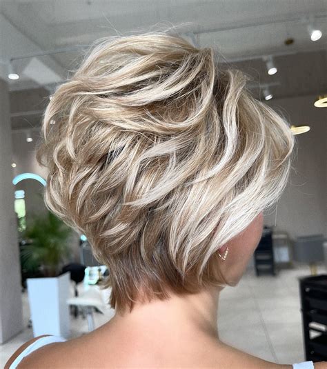 Champagne Blonde Hair Color On Pixie Cut Messy Short Hair Short Hair