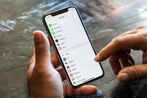 Tim Cook Says The Next IOS Update Will Allow Users To Disable Intentional Battery Slowdowns