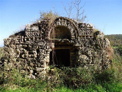 ΤΑ ΜΟΝΑΣΤΗΡΙΑ ΚΑΙ ΟΙ ΕΚΚΛΗΣΙΕΣ ΣΤΗΝ ΜΑΝΗ Facebook