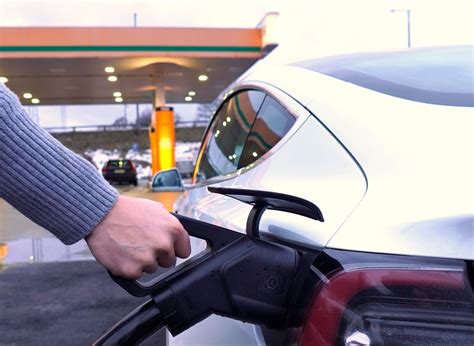 Preem öppnar Upp Sex Supersnabbladdare I Kalmar