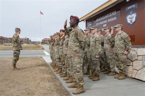 Army Chief Of Staff Visits 11th Airborne Division Article The
