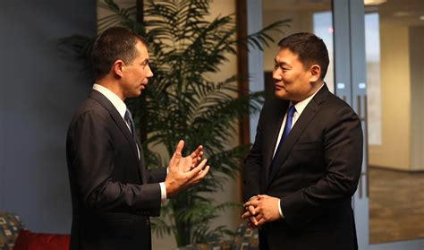 Монгол Улс АНУ ын тээврийн салбарт хамтран ажиллах санамж бичгийг байгууллаа