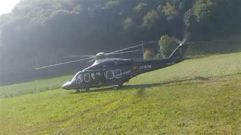 Uccide Padre E Amico Di Famiglia Si Estendono Le Ricerche Del Enne In Fuga Il Video