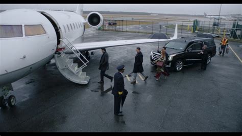 Inventing Anna A Wolf In Chic Clothing Screencaps Satiny