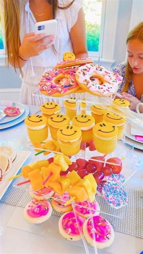 Preppy Birthday Party Ideas 🍬 Cute Birthday Cakes Birthday Desserts