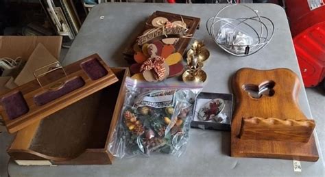 Find And Bid On Lot 167 Assorted Decor Now For Sale At Auction