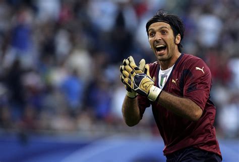 Gianluigi Buffon Net Worth Wiki Age Weight And Height
