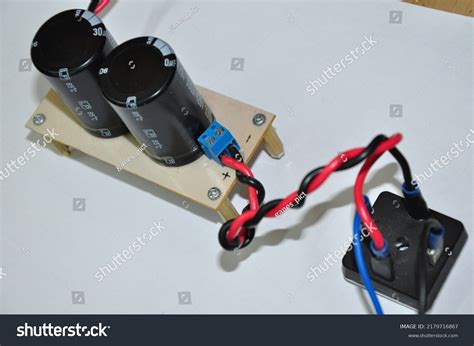 Electrolytic Capacitor Diode Bridge Which Part Stock Photo 2179716867 Shutterstock