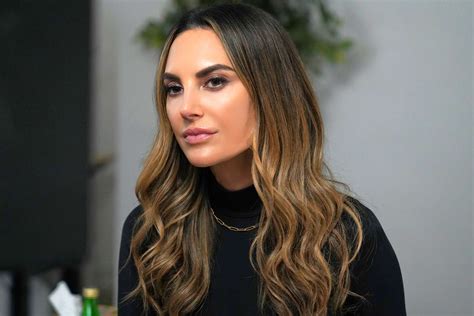 Elizabeth Chambers Reveals Red Flags That Give Away Toxic Partner