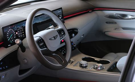 Gv 70 페이스리프트 공개 외부 디자인 실내 디자인